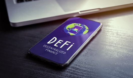 Powering a Sustainable Future for DeFi : PoS vs. PoW